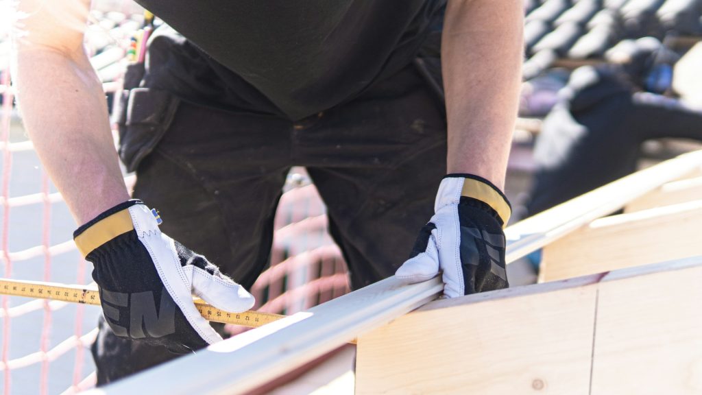 New home consents rise 9 percent in 2025 as Auckland drives national ...
